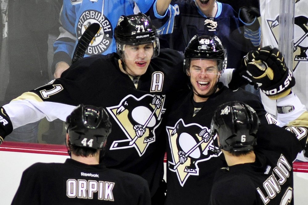 Überragender Evgeni Malkin führt Pittsburgh zu Sieg über Chicago ...