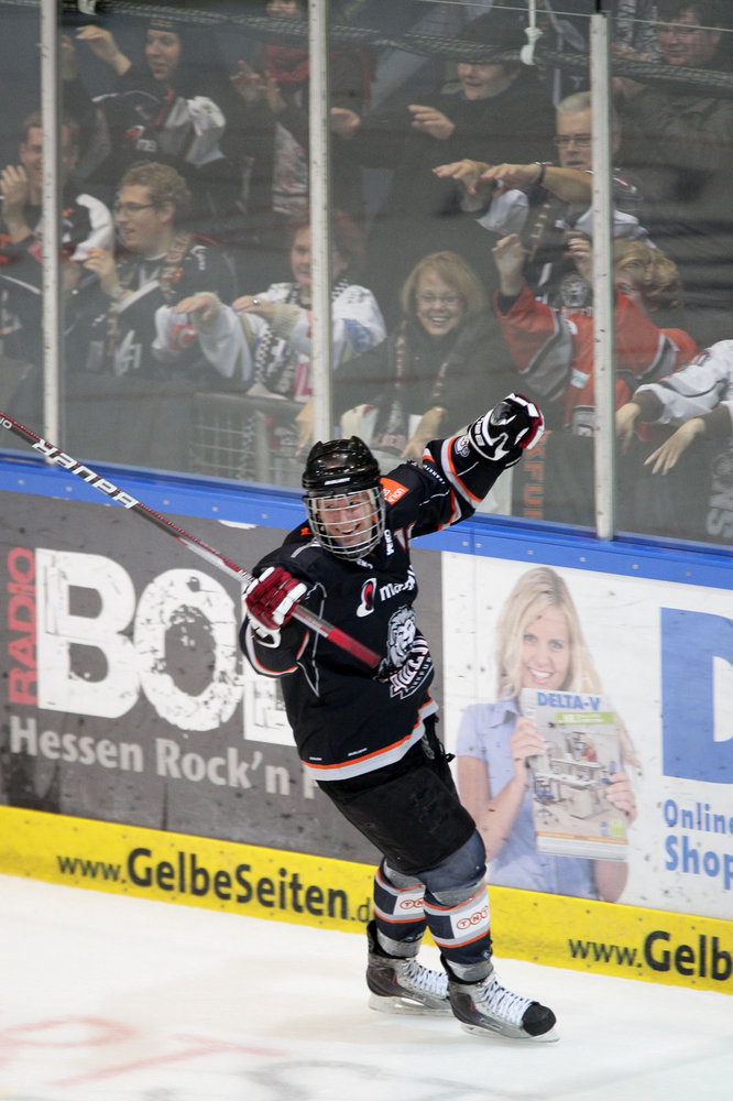 Talente Ansink und Gradl verstärken die Löwen Frankfurt - Eishockey NEWS