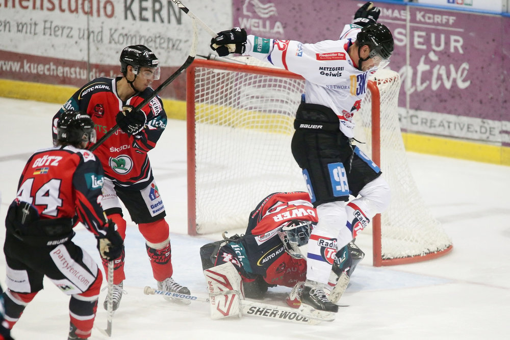 Frantisek Mrazek gehört nun doch wieder zum Kader der Falken, auch ...