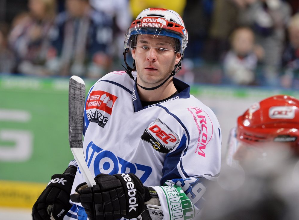 Schwenningen verlängert mit Elias Granath, Alex Dück und Ryan Ramsay ...