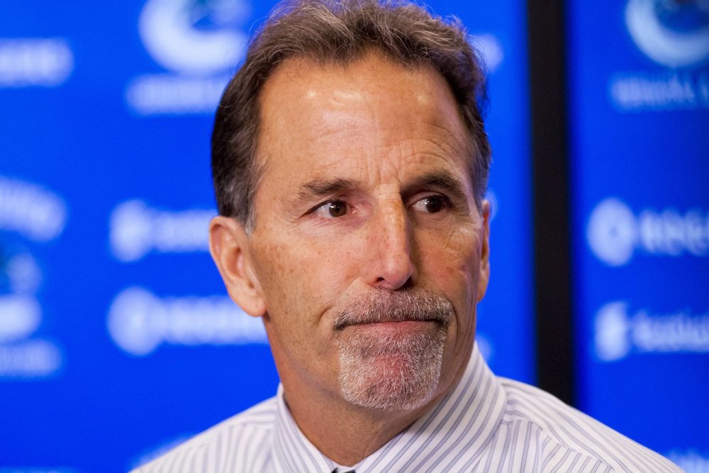 NHL sperrt Canucks-Coach Tortorella für sechs Spiele, Flames-Coach ...