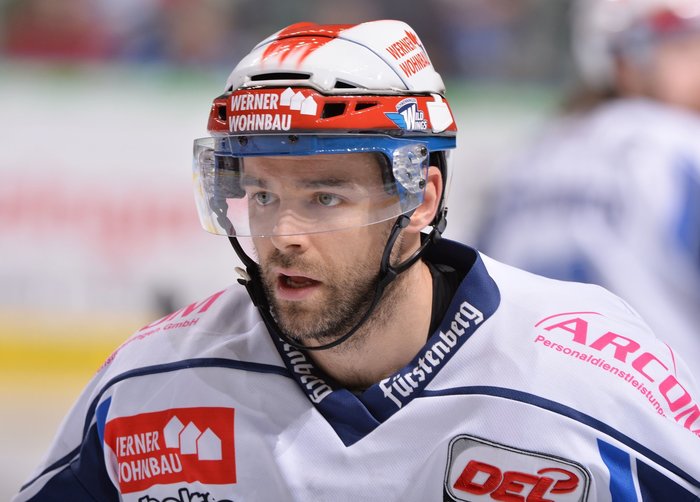 Krefeld Pinguine nehmen Stürmer Tyler Beechey unter Vertrag - Eishockey ...