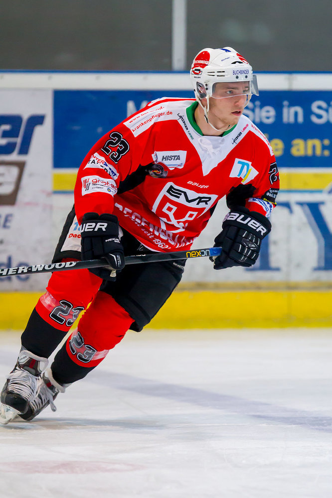 Tim Katzer steht wieder im Aufgebot in Halle, Wunderlich verlängert ...