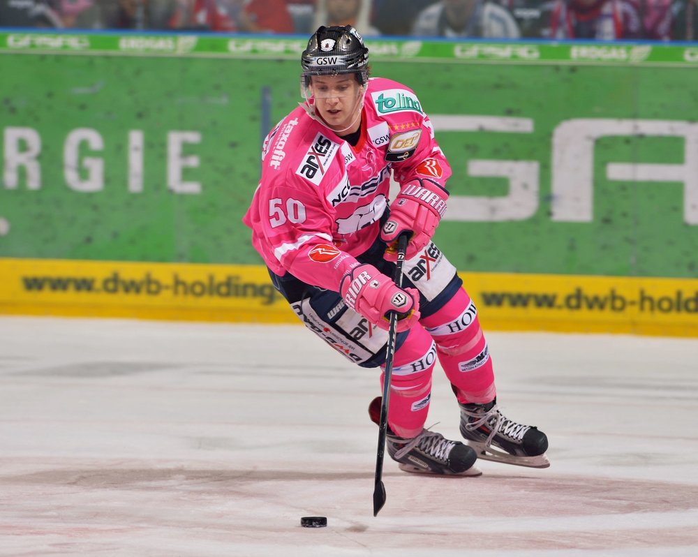 Jenike und Pfleger verlängern, Kabitzky kommt aus Berlin - Eishockey NEWS