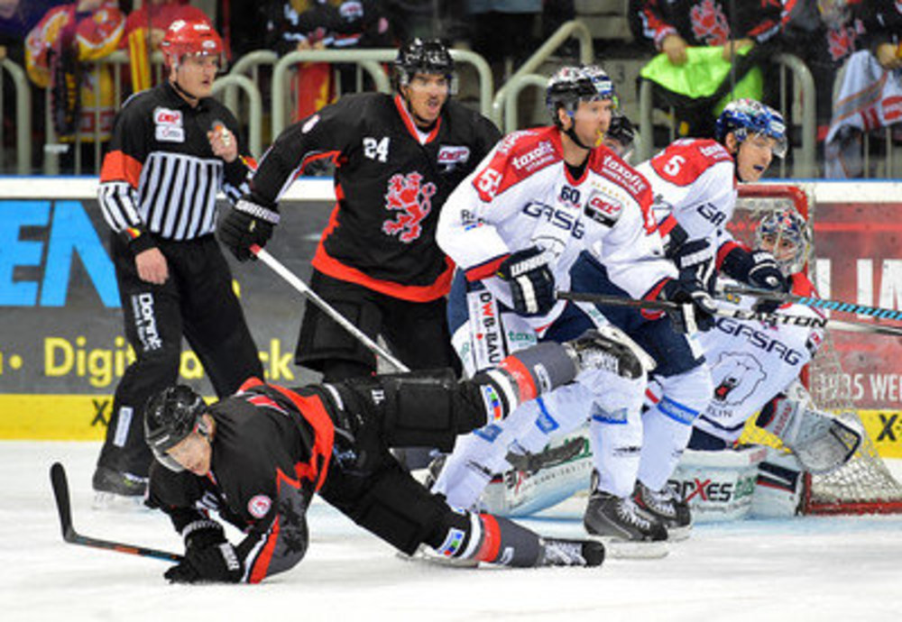 Strodel mit Hattrick bei Düsseldorfs Heimsieg über Berlin, Schwenningen ...