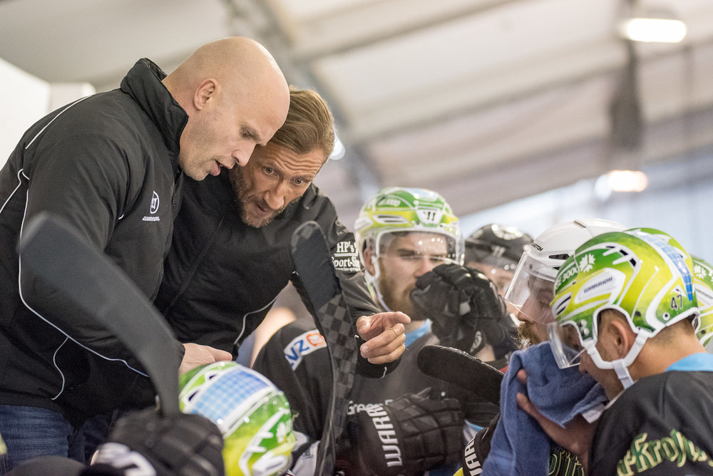 Deftige Niederlage für Leipzig, Indians schlagen Tilburg, HSV gewinnt ...