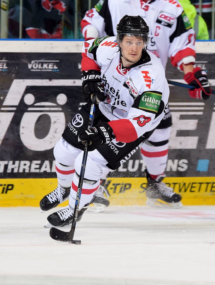 Wolfsburgs Manager hat offenbar Kölns Top-Stürmer Alexander Weiß ...