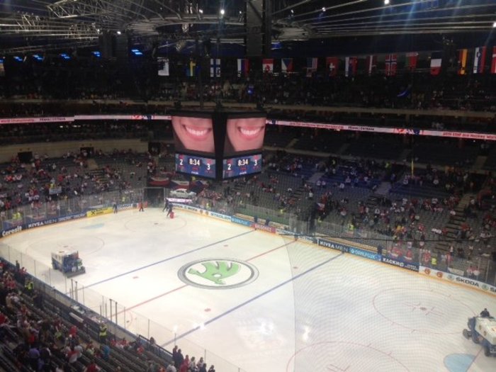 Bilder aus der O2-Arena - Eishockey NEWS