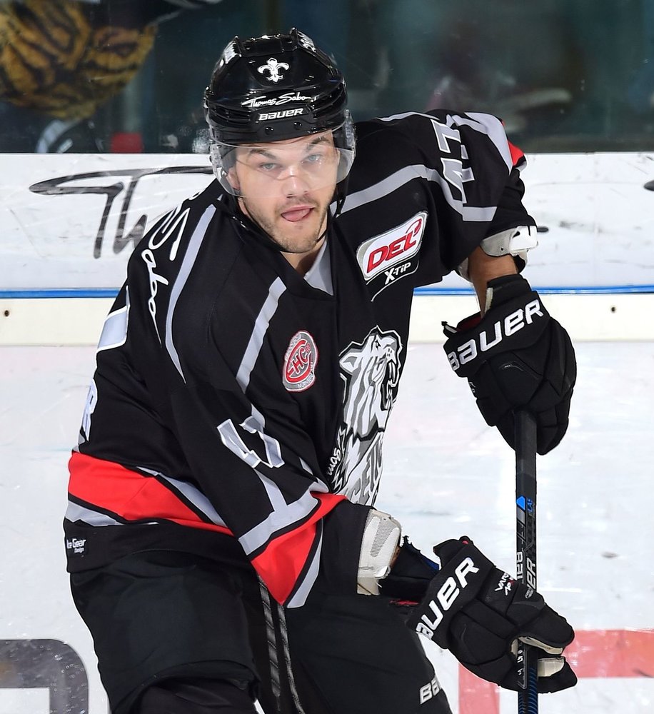 Nach Ehliz und Jenike verlängert auch Pfleger seinen Vertrag in ...