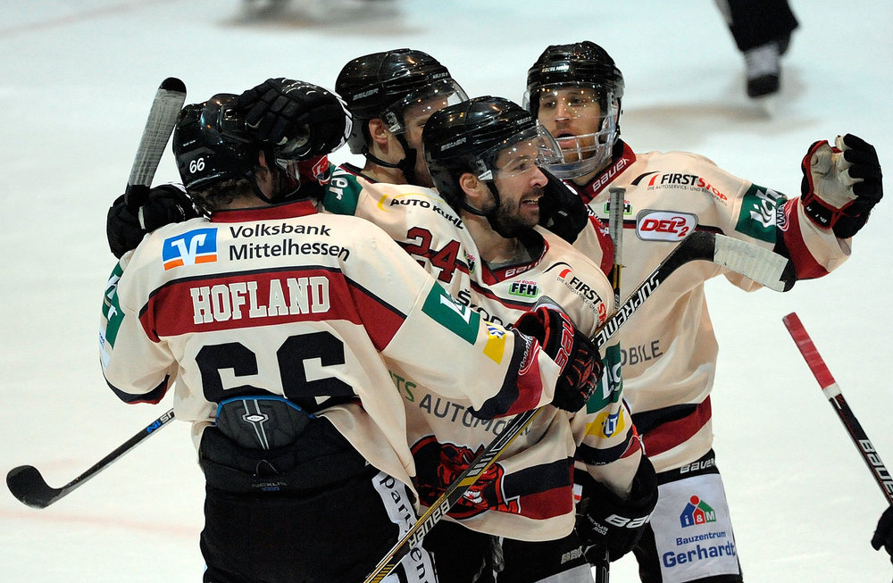 Teufel feiern enorm wichtigen Derbysieg – Steelers haben ...