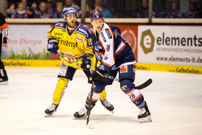 Angreifer Kyle Just stürmt weiter für die Lausitzer Füchse - Eishockey NEWS