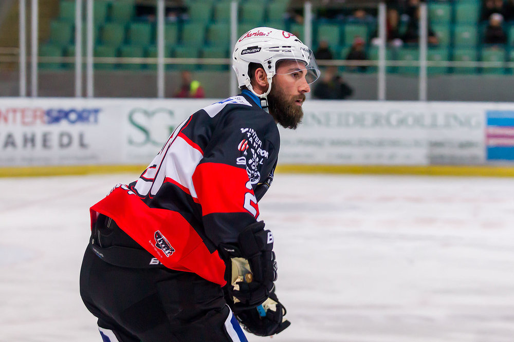 Regensburg holt zum Transferschluss den vereinslosen Verteidiger Mark ...