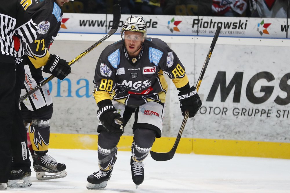 Bayreuths Angreifer Anthony Luciani ist der Spieler des Monats Januar ...