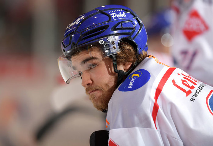 Süd-Oberligist ERC Sonthofen holt Angreifer Jonas Schlenker von den ...