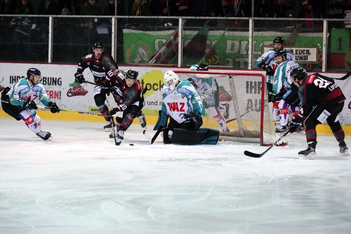 Herne gewinnt Spitzenspiel gegen Halle, Scorpions feiern Schützenfest ...