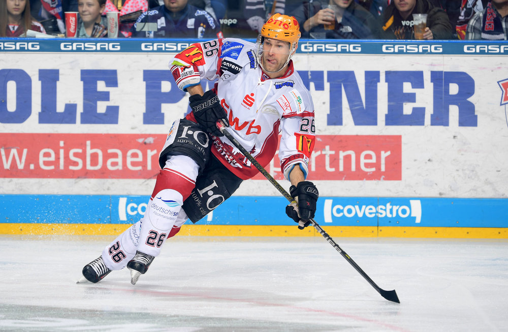 Iserlohn Roosters verpflichten Bremerhavens Mike Hoeffel – Alex Petan ...