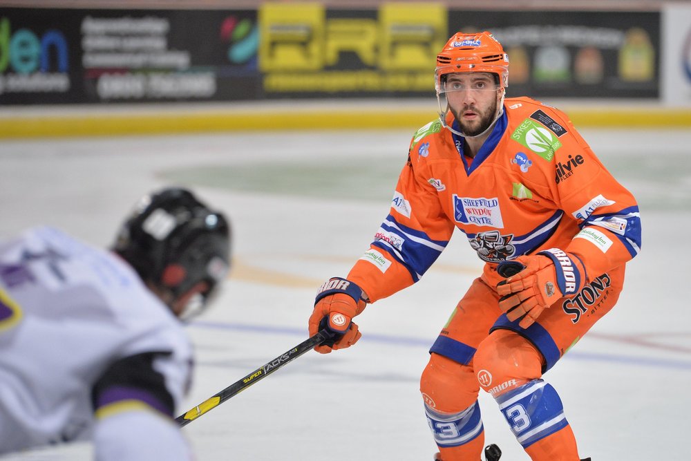 DEL2-Aufsteiger EV Landshut verpflichtet kanadischen Verteidiger Josh McFadden - Eishockey NEWS