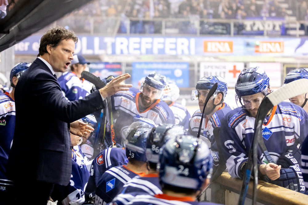Tim Kehler bleibt auch in der kommenden Spielzeit Cheftrainer der ...