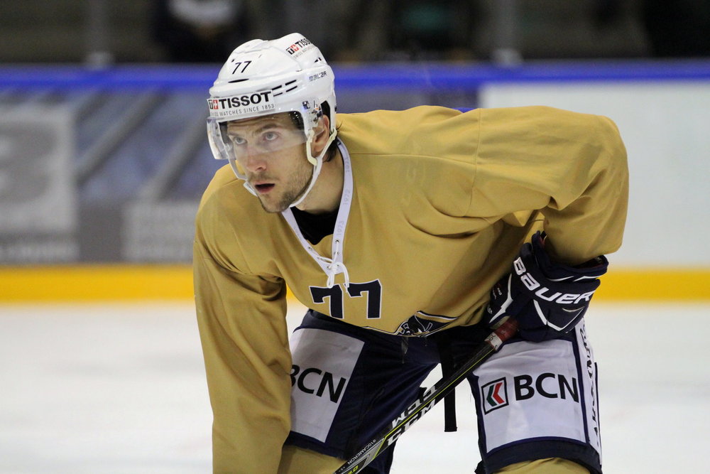 Power Forward mit Europa-Erfahrung: Kassel Huskies lotsen Kanadier ...