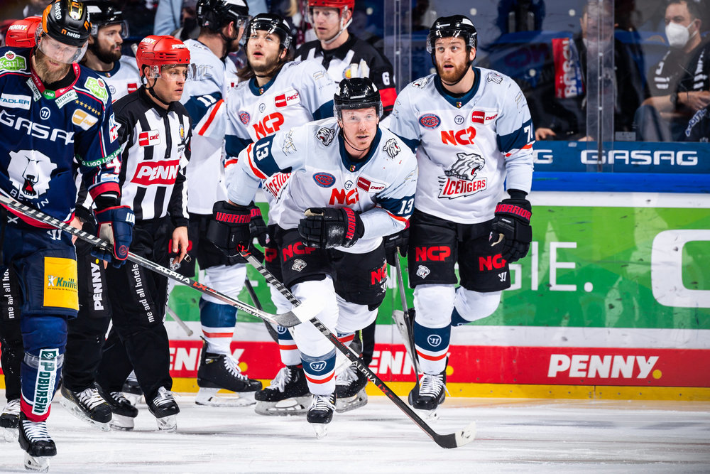 Stoa führt Nürnberg zum Sieg in Berlin, Akeson sichert Straubing Overtime-Erfolg, Mannheim ...