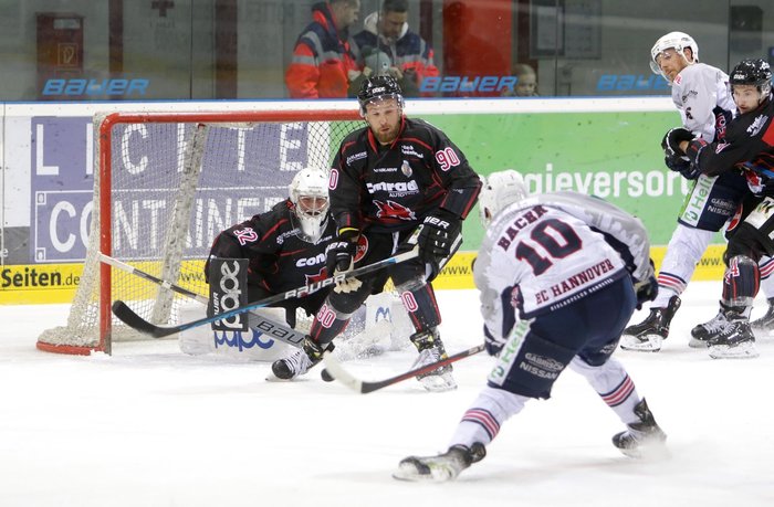 Souveräne Heimsiege für Scorpions und Hamburg, Herne bezwingt Essen ...