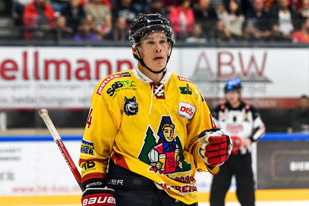 EHC Freiburg und Alex Roach gehen getrennte Wege - Eishockey NEWS