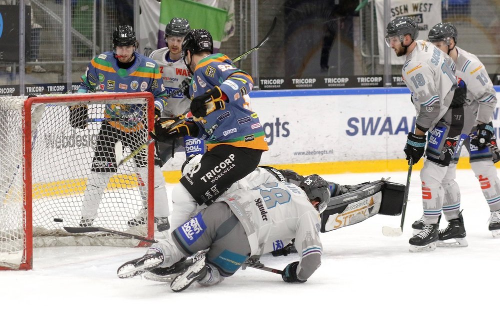 Deutliche Heimsiege für Scorpions, Tilburg und Leipzig, Herne tut sich ...