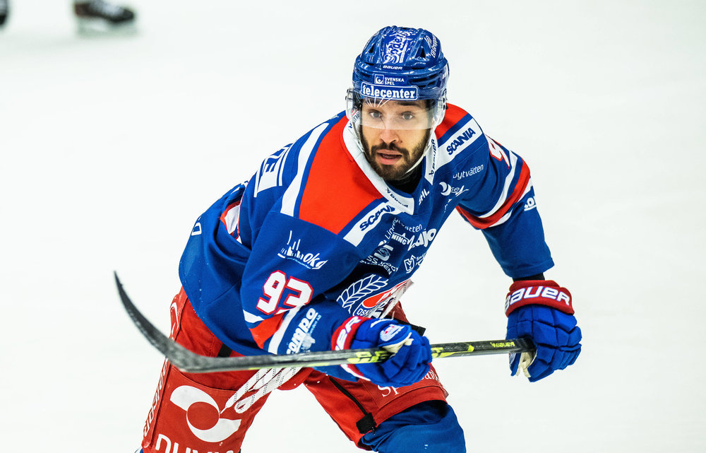 Cameron Brace unterschreibt in Frankfurt, Augsburg bindet Volek ...