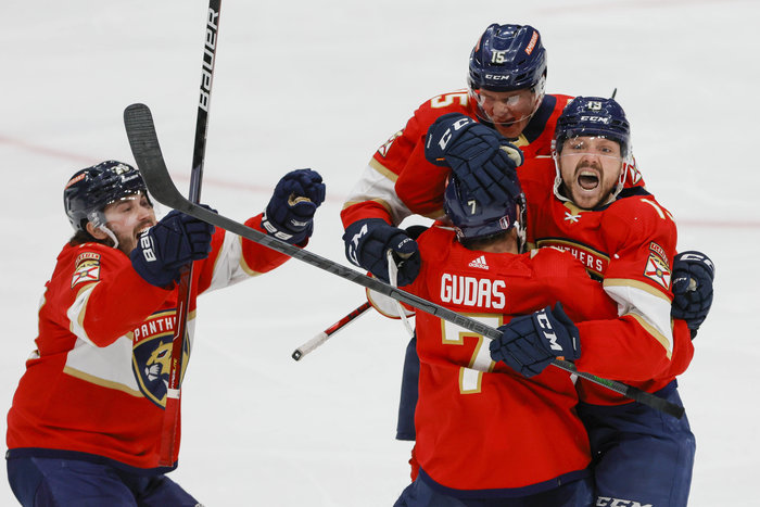 New Jersey meldet sich mit 8:4-Erfolg zurück, Kantersieg für Grubauer ...