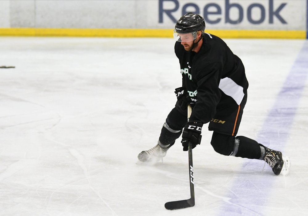 Mannheim verpflichtet Verteidiger Keaton Thompson nach, Klemen Pretnar ...