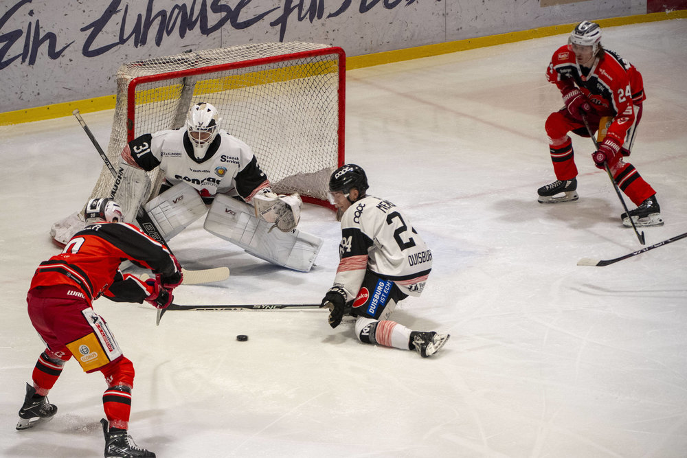 Hickmott stürmt weiter für Bad Nauheim, McIntyre und Liesegang beenden ...