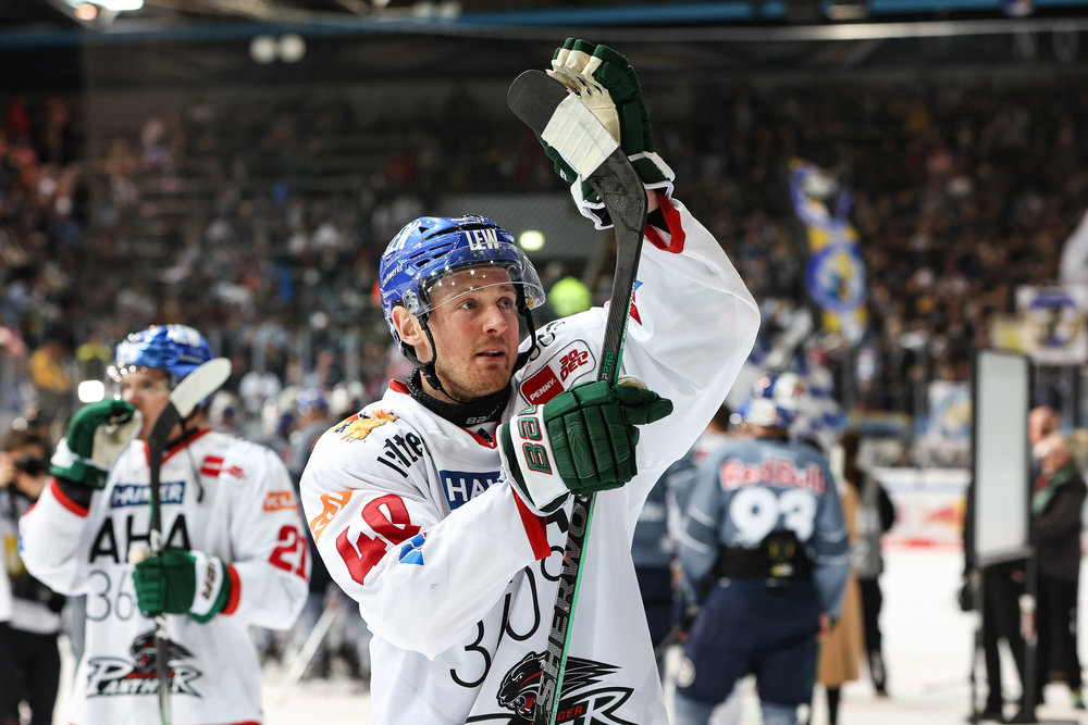 Bietigheim holt Tim Schüle zurück – DEL2-Meister Regensburg verlängert ...