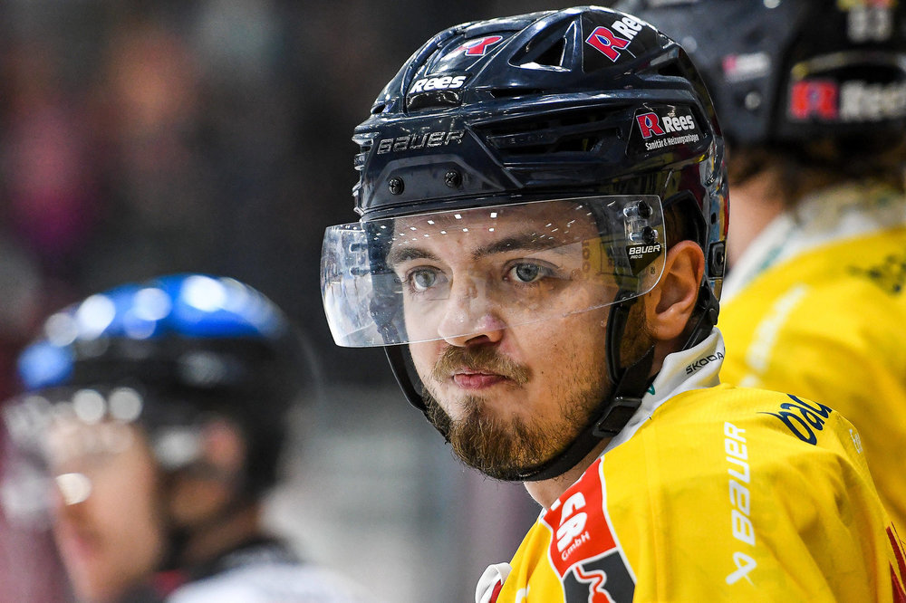 Bayreuth holt Verteidiger Menner aus Memmingen, Stuttgart nimmt ...