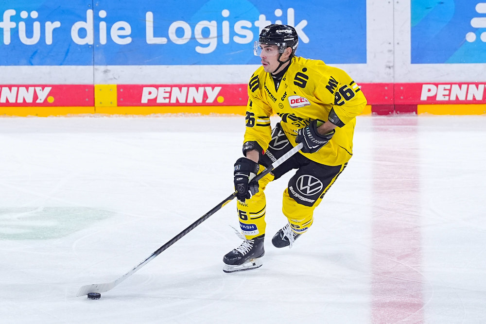 Krefeld Pinguine verlängern vorzeitig mit Daniel Bruch - Eishockey NEWS